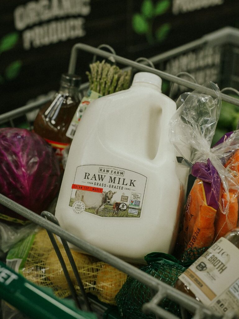 Raw Milk vs Pasteurized Milk: A Dietitian's Take on the Benefits ...